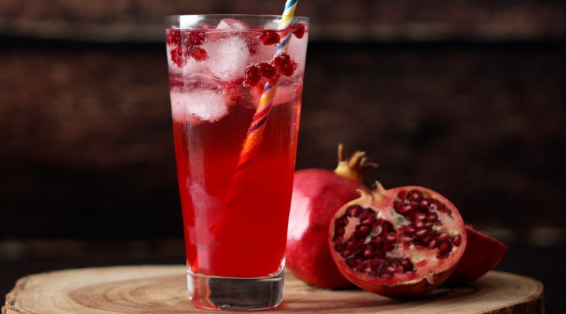 لسفرة رمضانية صحية.. عصير فواكه “مركز” من صنع يديك