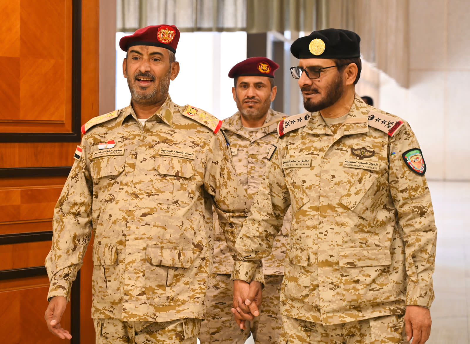 قائد القوات المشتركة للتحالف يستقبل رئيس هيئة الأركان العامة اليمنية